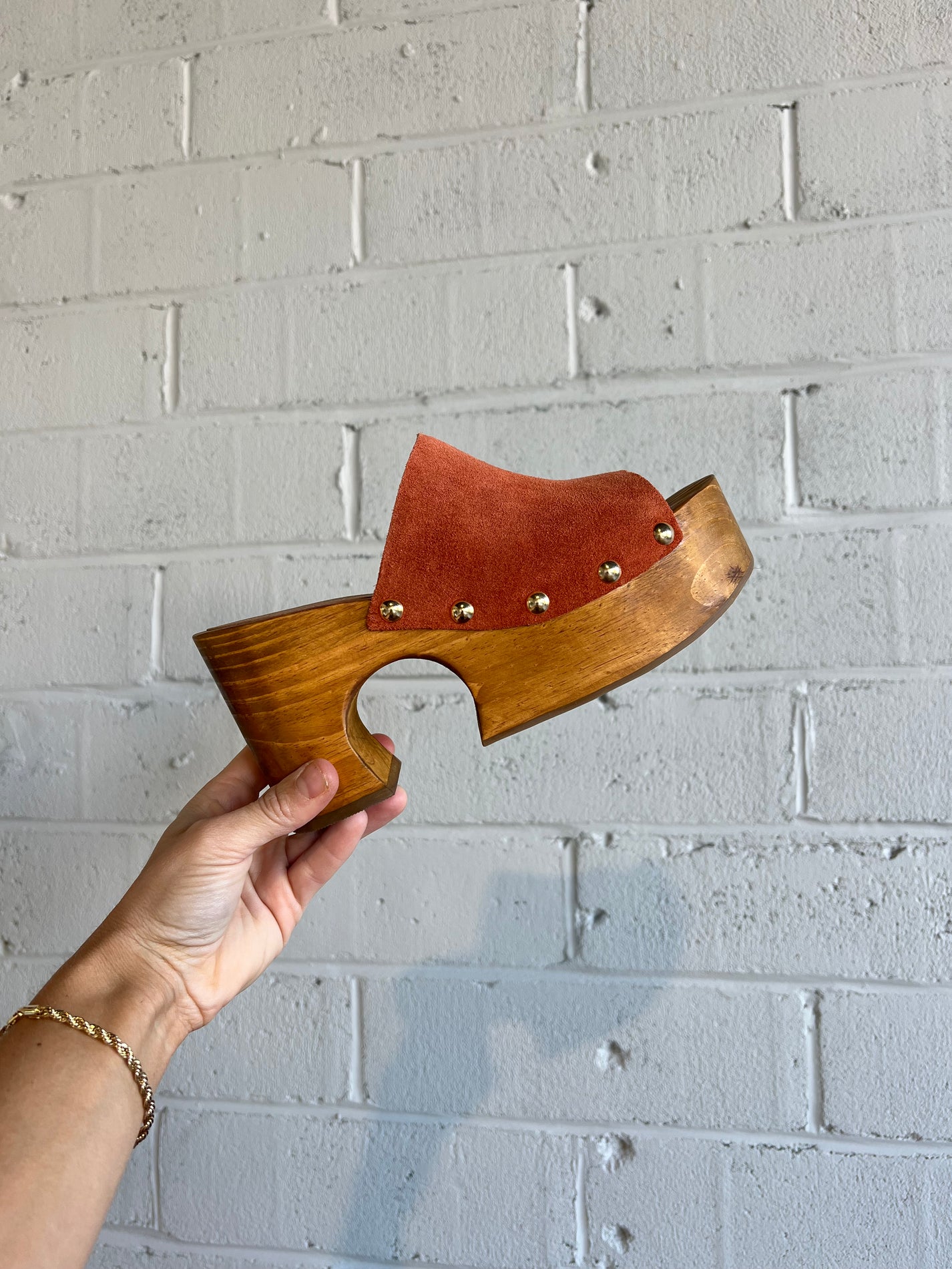 Knox Suede Wooden Wedges Rust – Chic by Ally B