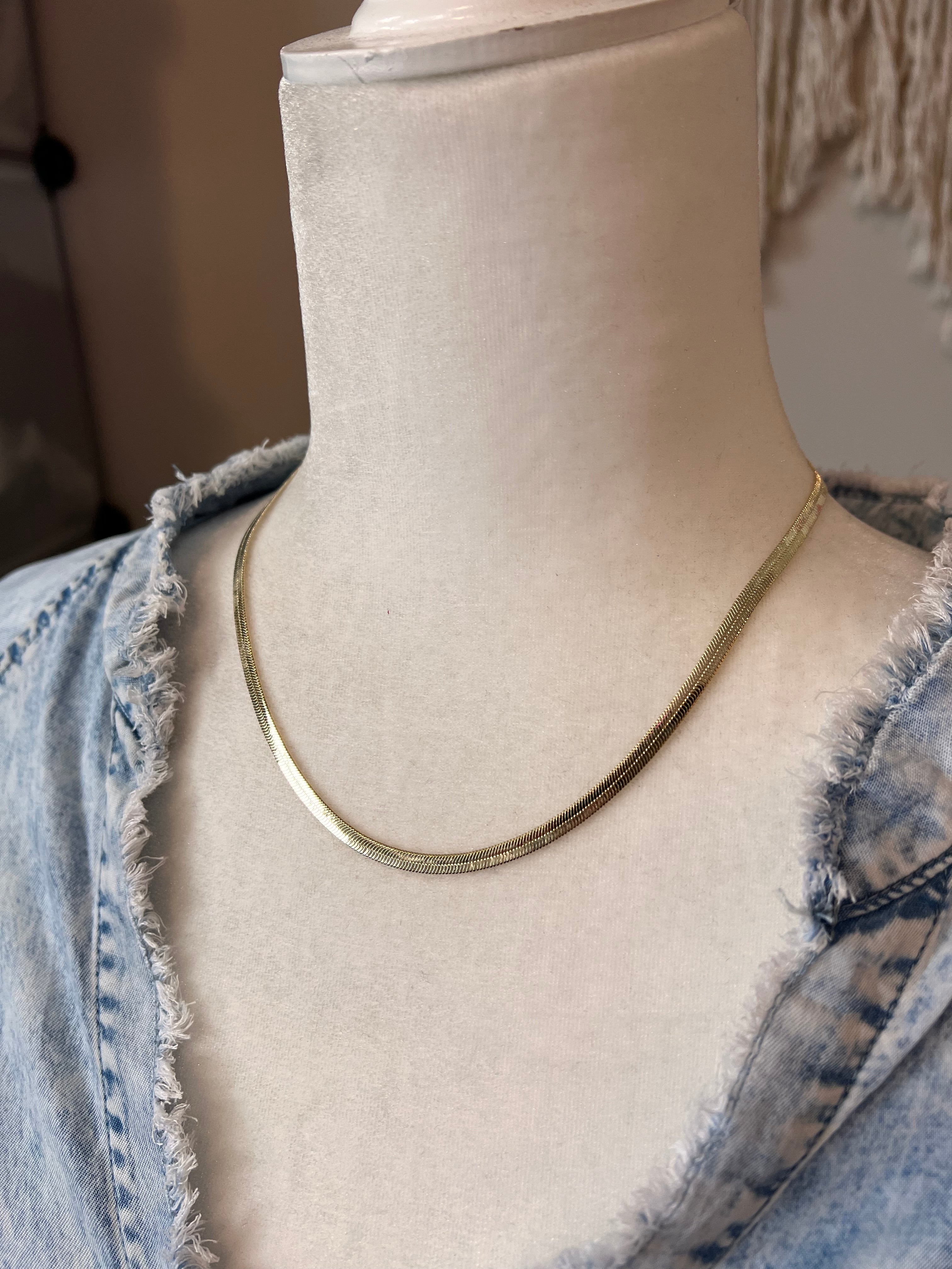 Simple Herringbone 18K Gold Necklace – Chic by Ally B